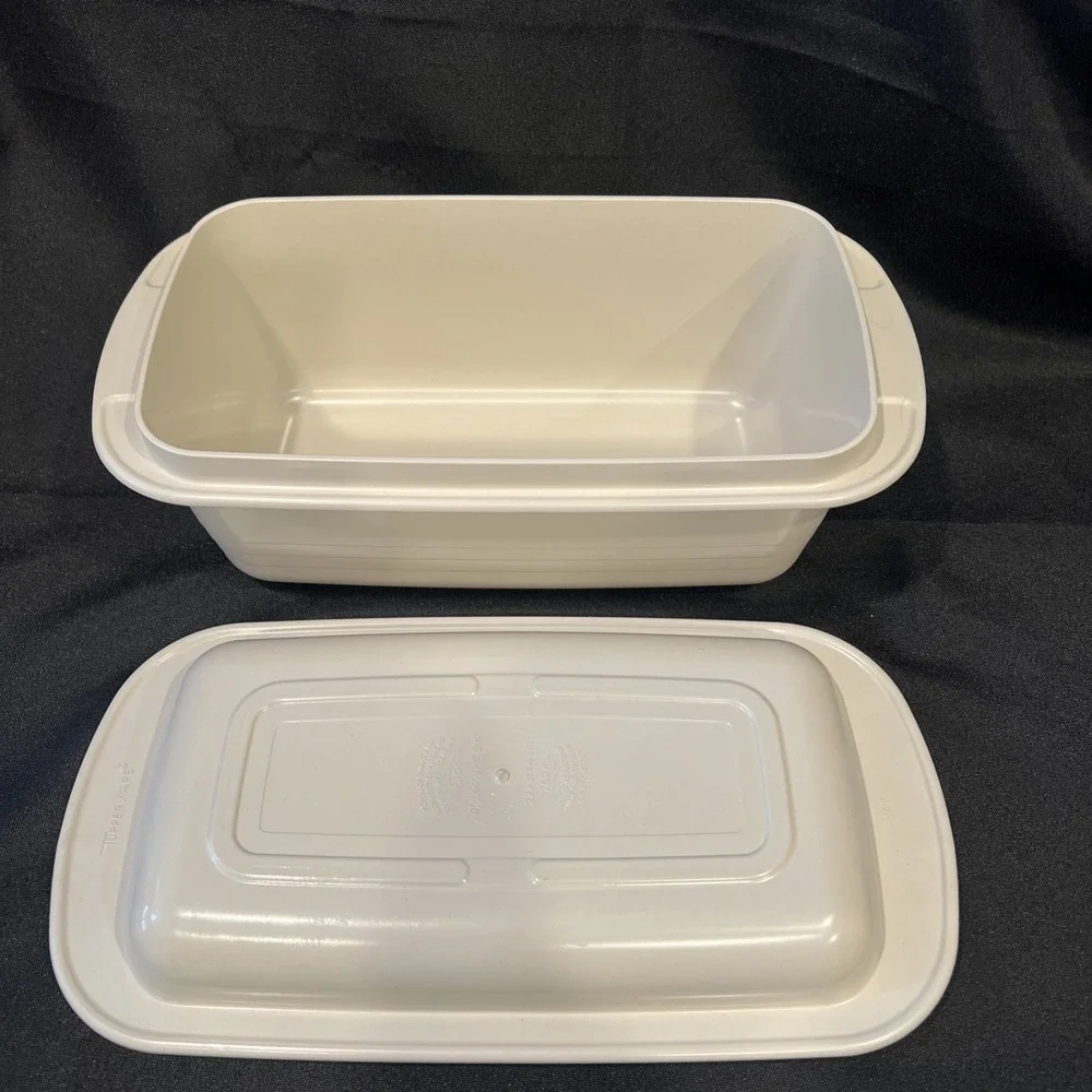 Tupperware | Kitchen | Tupperware Usa Vintage Ultra 2 Ovenware Loaf Pan ...
